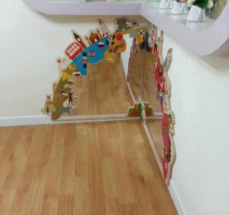 다문화 안전거울와이즈토이어린이집 안전거울영아유아안전거울아크릴거울안전거울만들기안전거울꾸미기어린이집인테리어예쁜